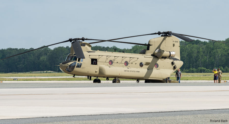 USAF C-5 Delivers Two Chinooks to Australia