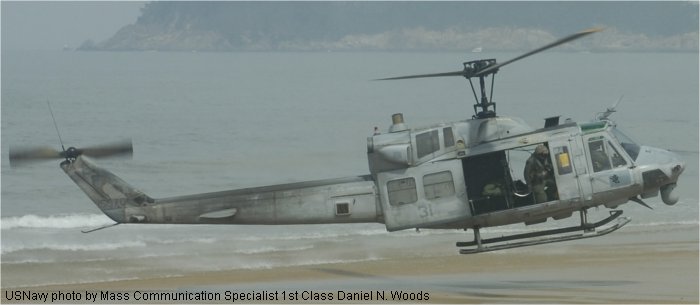 Photos UH-1N in US Marine Corps