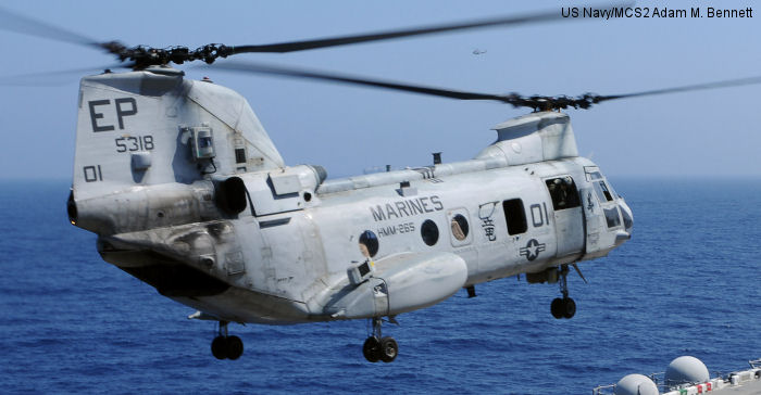 155318 Boeing-Vertol CH-46F C/N 2487
