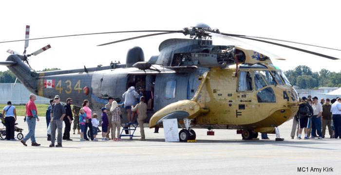 12434 4034 Sikorsky CH-124 Sea King C/N 61-344